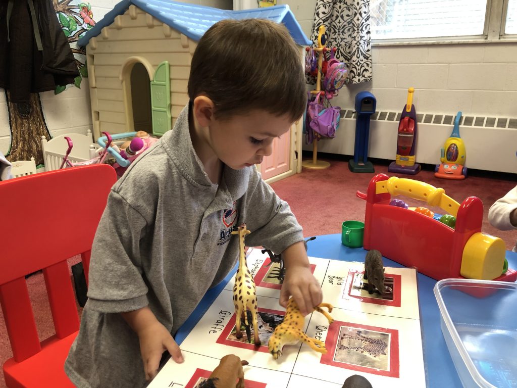 Pasting – A&HT Preschool